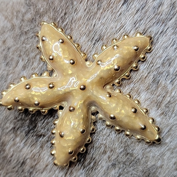 Carlisle | Jewelry | Vintage Carlisle Enamel Starfish Brooch | Poshmark